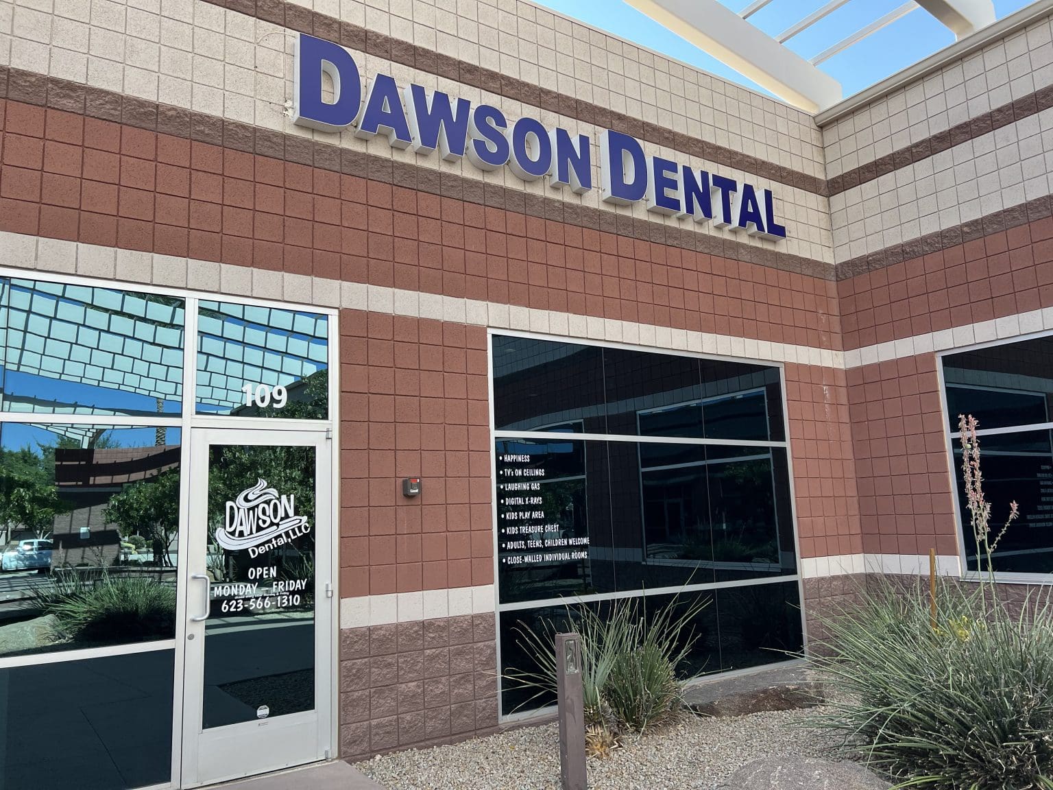 Meet Our Team | Dawson Dental